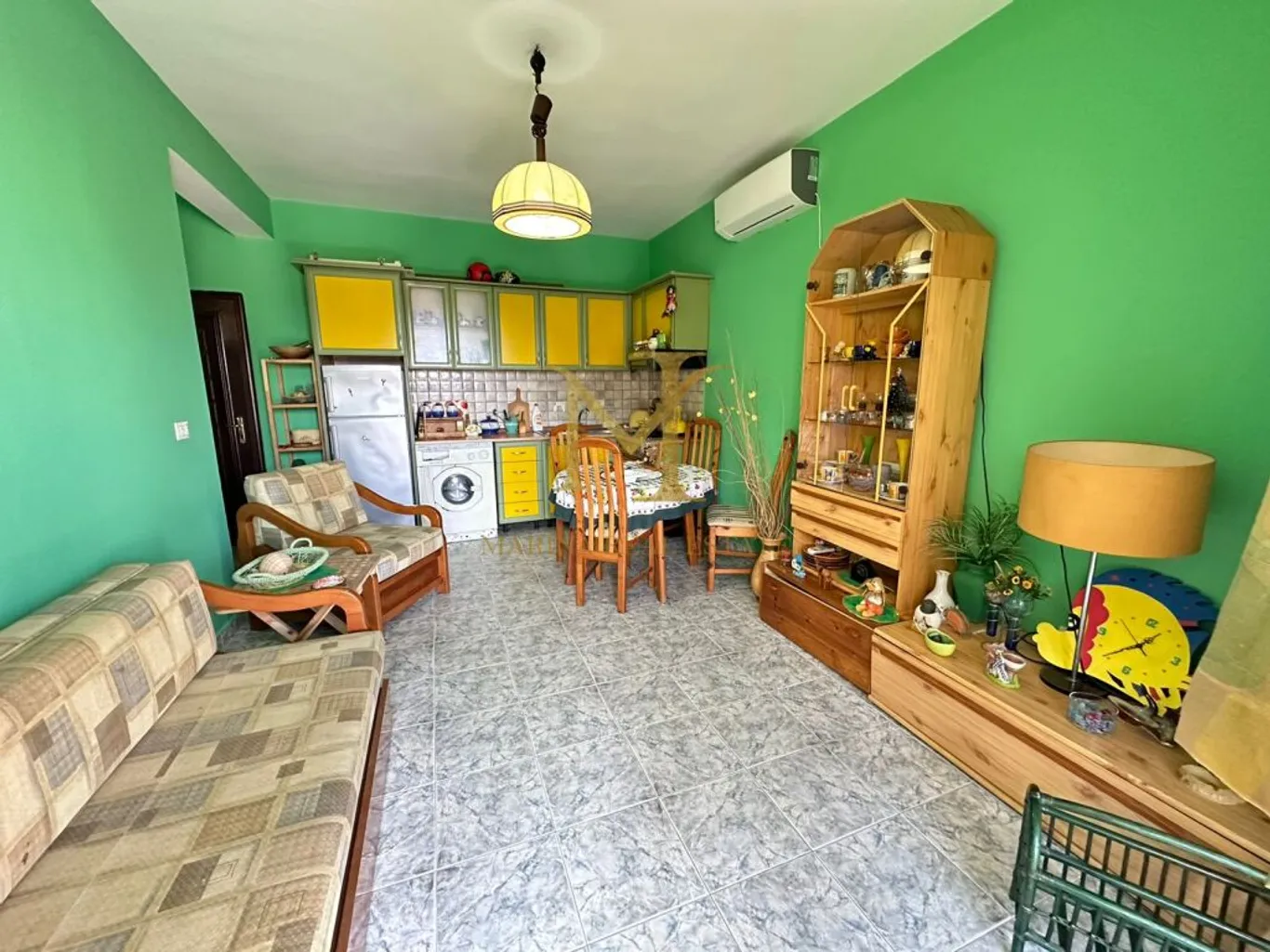 SHITET APARTAMENT 1+1 VIJE E PARE ME DETIN TEK RROTA E KUQE!! | Homezone.al