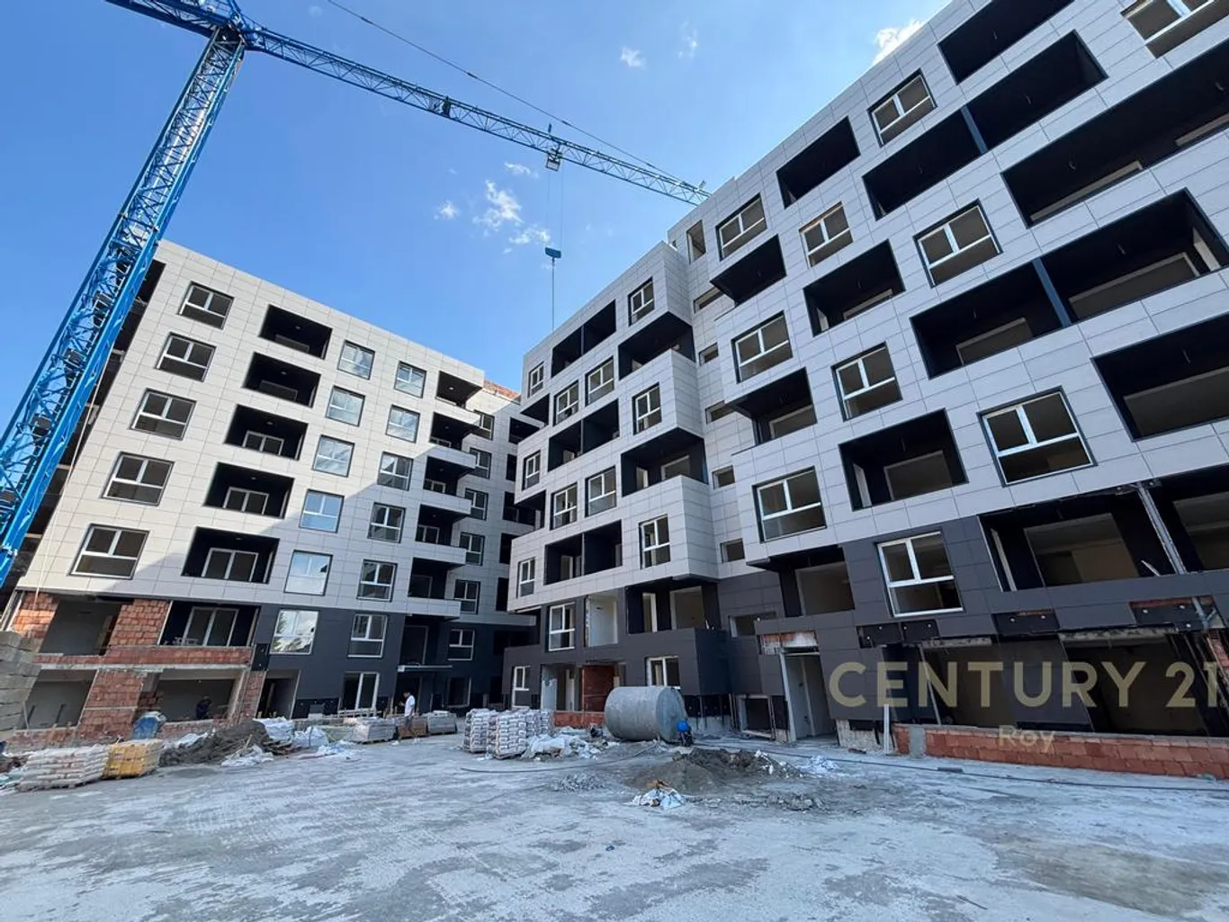 SHITET APARTAMENT 1+1 MONTEVIDEO RESIDENCE TE MALI ROBIT! | Homezone.al