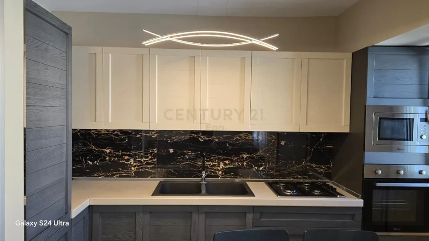 Apartament 2+1 tek Rruga e Portit ,Durres ! | Homezone.al