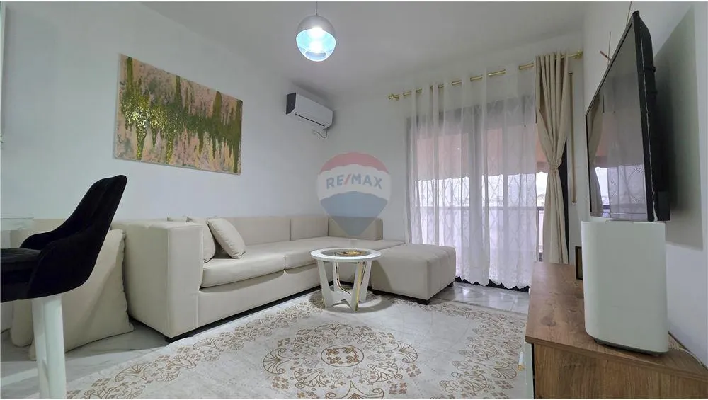 Apartament - Për Qira - Vlorë, Vlorë | Homezone.al