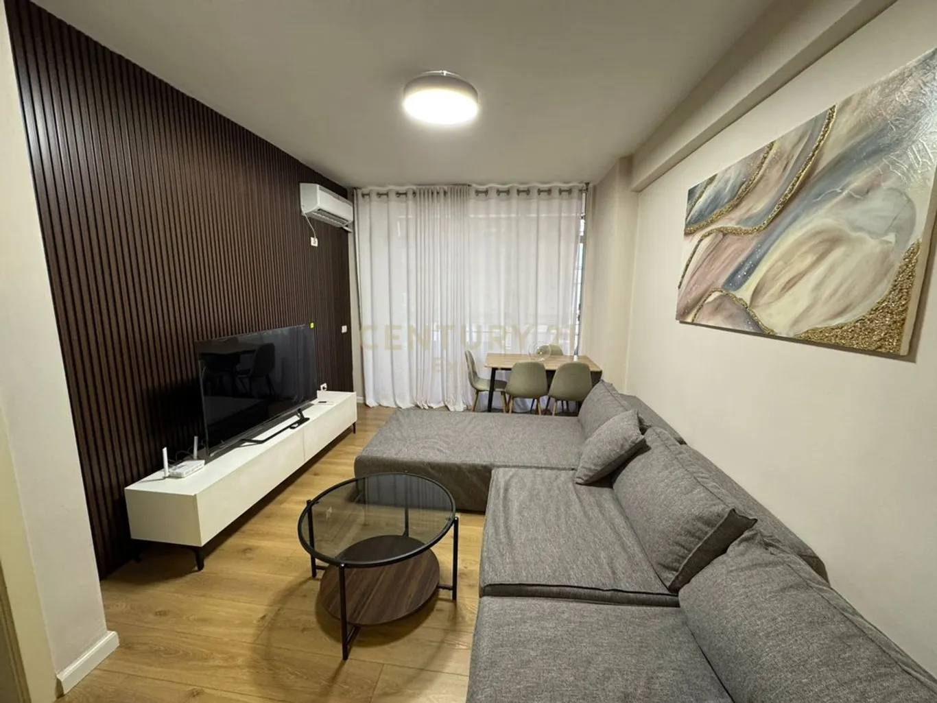 TEK KOMPLEKSI FRATARI JAPIM ME QIRA APARTAMENT 2+1+2 | Homezone.al