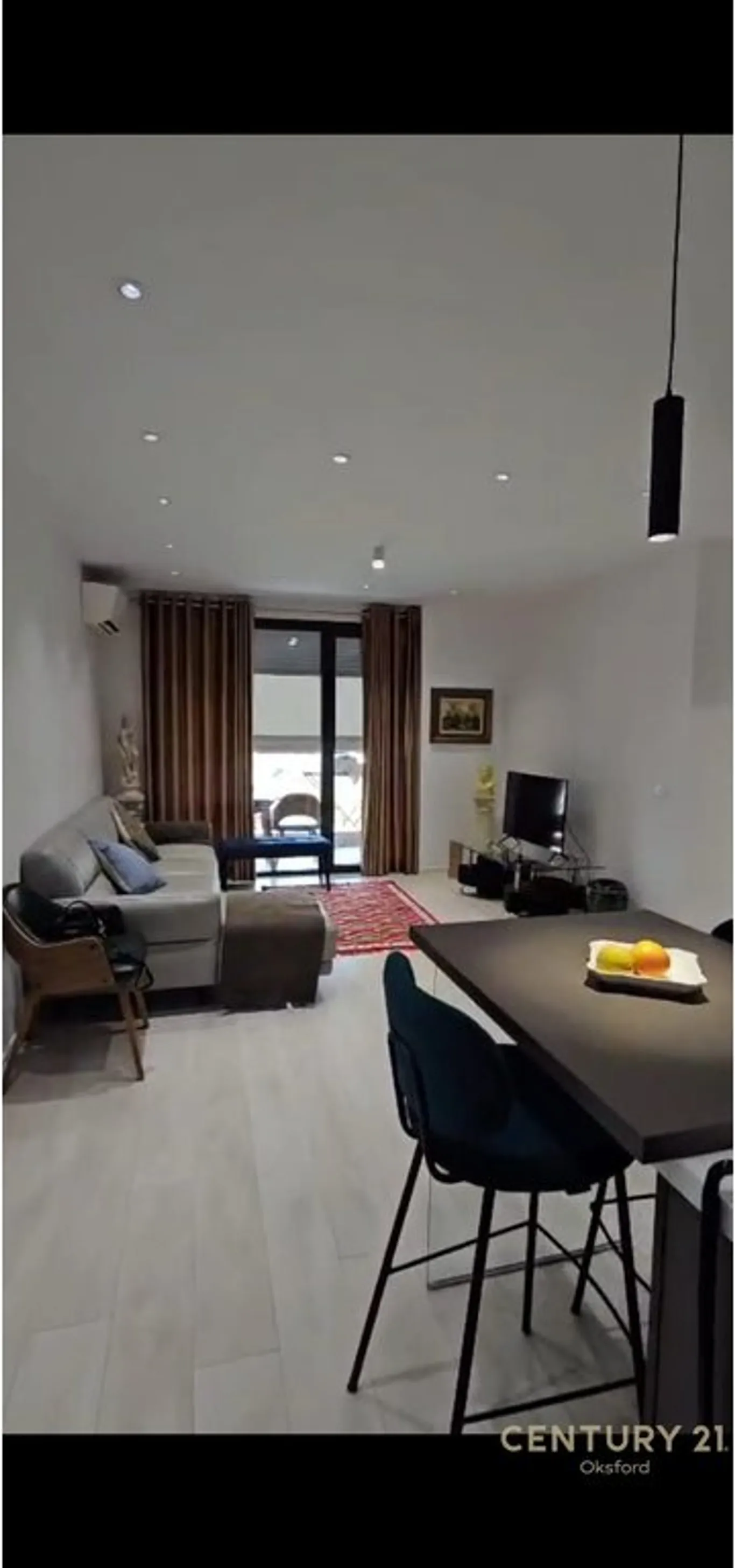 Apartament 2+1 ME QIRA në Kompleksi Zirkon | Homezone.al