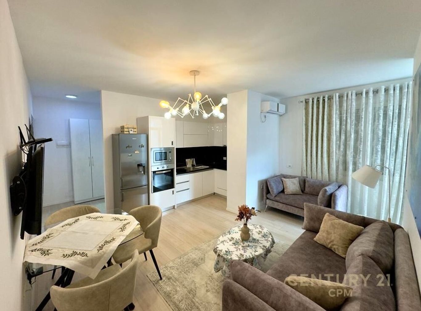 JEPET ME QERA APARTAMENT 2+1 ,PAZARI I RI | Homezone.al